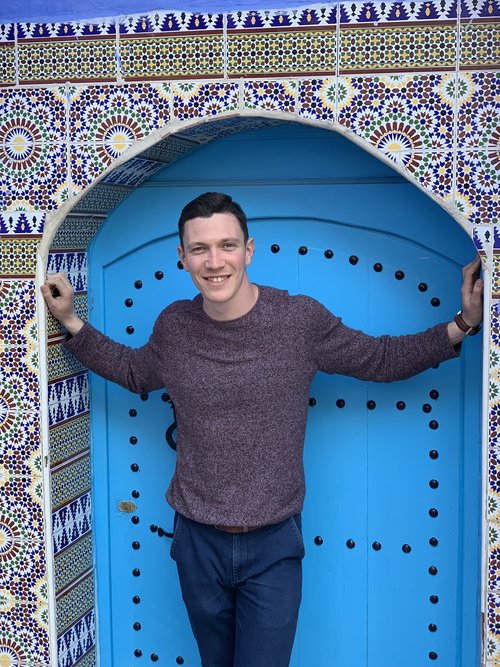 Why People Cooperate – Efficient Librarian